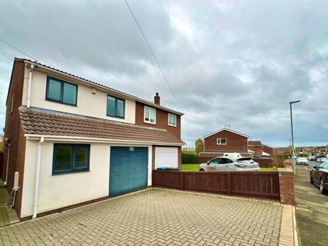 Greenfields, 3 Bedroom Semi detached