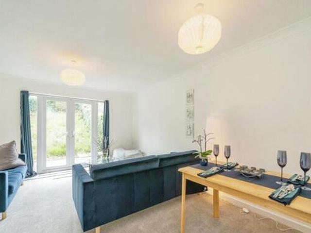 Greenfields Avenue, Appleton, 2 Bedroom End