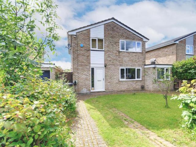 Greenfields, Earith 4 bed detached house to rent £1,475 pcm £340 pw