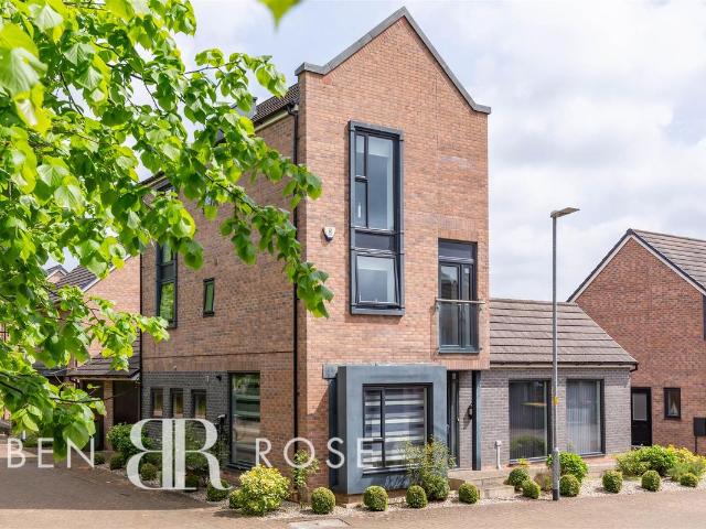 Greenfinch Avenue, Cottam, Preston PR4, 4 bed detached house to rent, £1,699 pcm | PrimeLocation