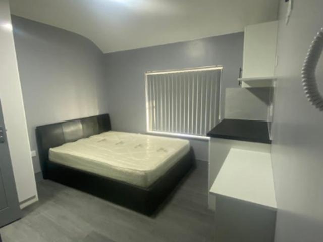 Greenford, Greenford UB6, Studio to rent, £3,142 pcm | PrimeLocation