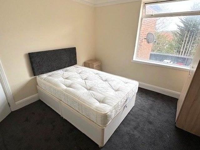 Greenford Road, Greenford UB6, Room to rent, £900 pcm | PrimeLocation
