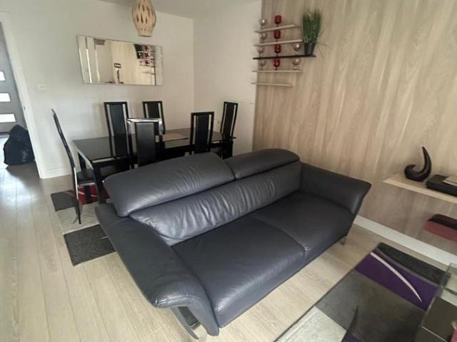 Greenham Avenue, Reading, RG2 3 bed terraced house to rent £3,650 pcm £842 pw