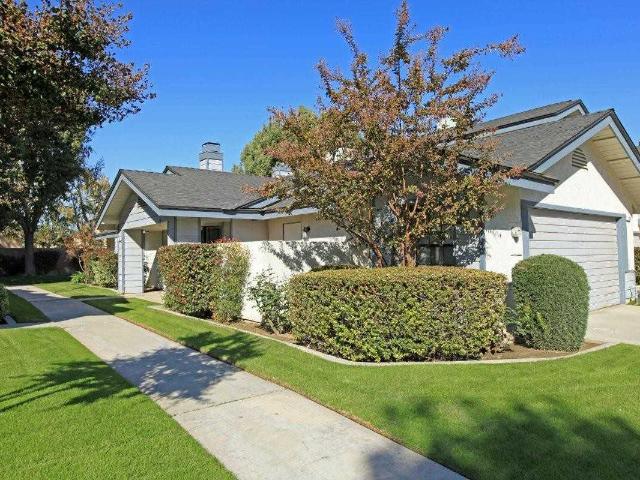 Greenhaven Apts. 3 Bedroom Apartment for Rent at 901 Mohawk St, Bakersfield, CA 93309 Park Stockdale