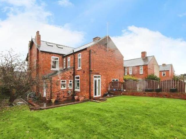 Greenhead Lane, Sheffield, 4 Bedroom Semi detached