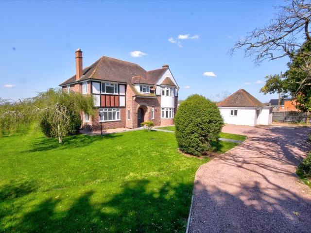 Greenhill Evesham 5 bed detached house to rent £2,950 pcm £681 pw