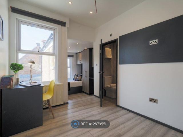 Greenhill Road, Harrow HA1, Room to rent, £995 pcm | PrimeLocation