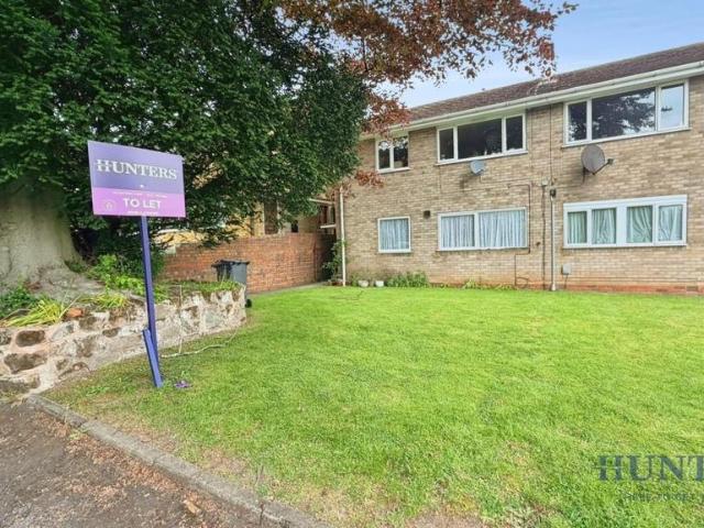 Greenhill Road, Moseley, Birmingham. 2 bed flat to rent £1,000 pcm £231 pw