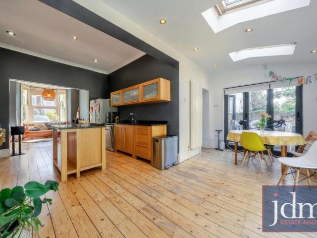 Greenholm Road, London, SE9 4 bed terraced house to rent £4,200 pcm £969 pw