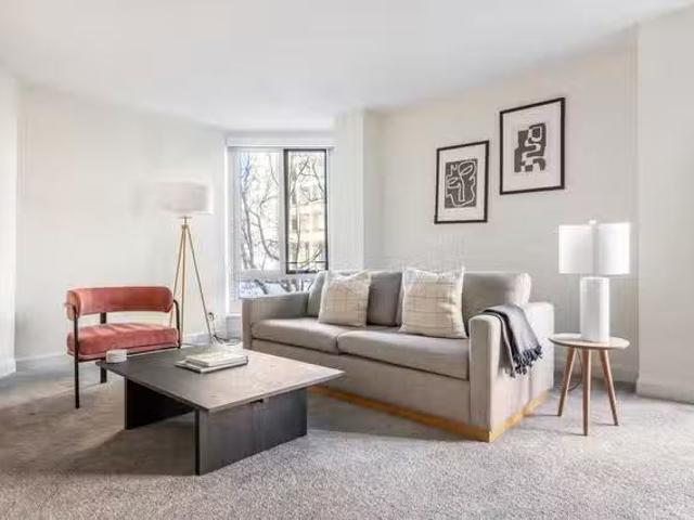 Greenhouse Apartments, 150 Huntington Ave, Prudential / St. Bo.
