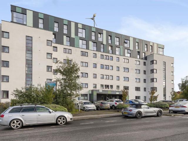 Greenhouse, Leeds LS11, 1 bed flat to rent, £750 pcm | PrimeLocation