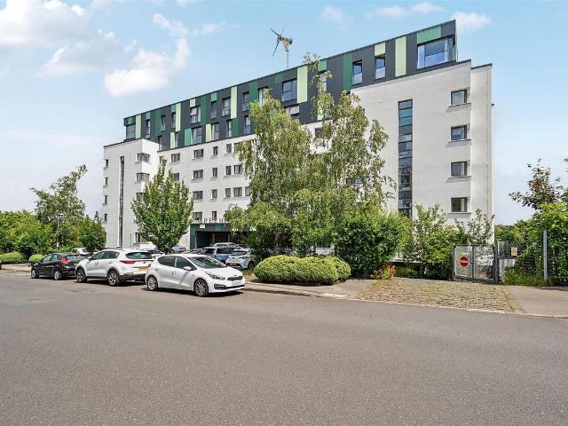 Greenhouse, Leeds LS11, 1 bed flat to rent, £725 pcm | PrimeLocation