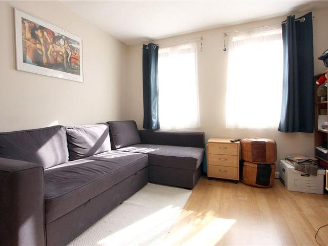 Greenland Mews, London, SE8 5JW