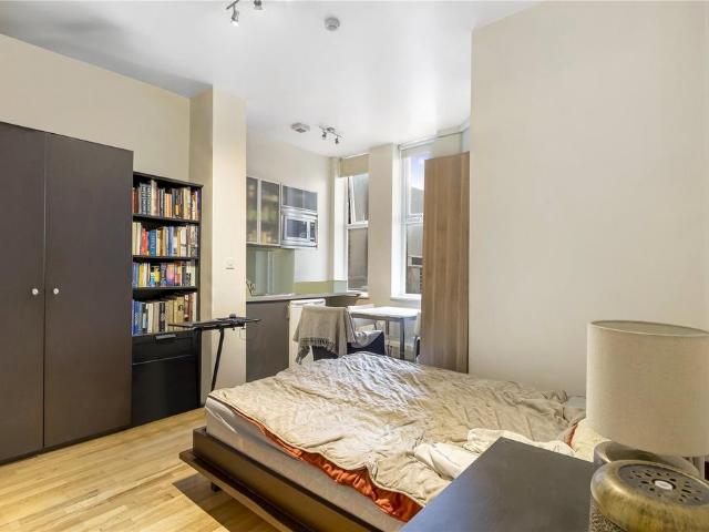 Greenland Street, London, NW1 Studio to rent £1,650 pcm £381 pw