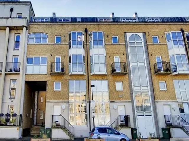 Greenland Passage, London, SE16 7TB, United Kingdom | 2 bed apartment for rent #167100553 | Rentberry