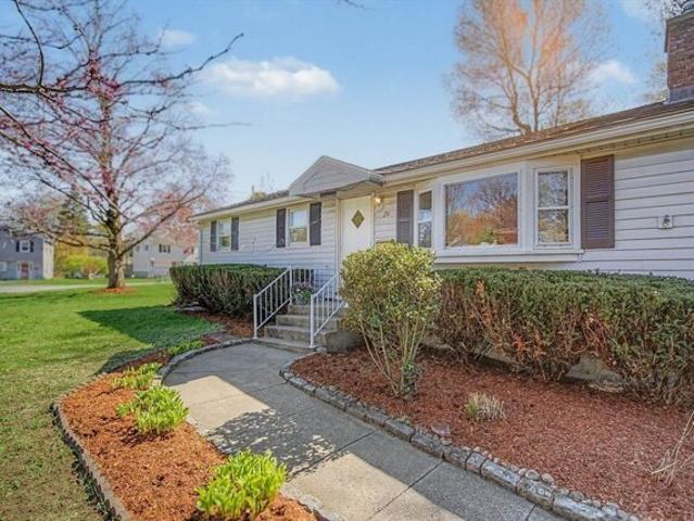 Greenleaf Cir, Framingham, Home For Sale