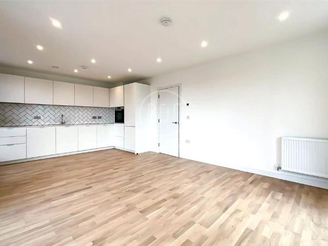 Greenleaf Walk, The Green Quarter, Southall UB1, Studio to rent, £1,550 pcm | PrimeLocation