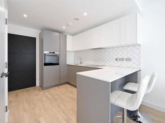 Greenleaf Walk, Southall, The Green Quarter UB1, Studio to rent, £1,550 pcm | PrimeLocation
