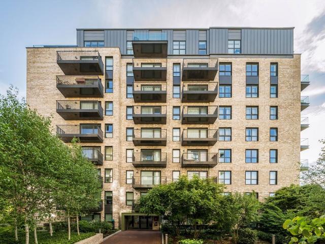 Greenleaf Walk, Southall UB1, Studio to rent, £1,500 pcm | PrimeLocation