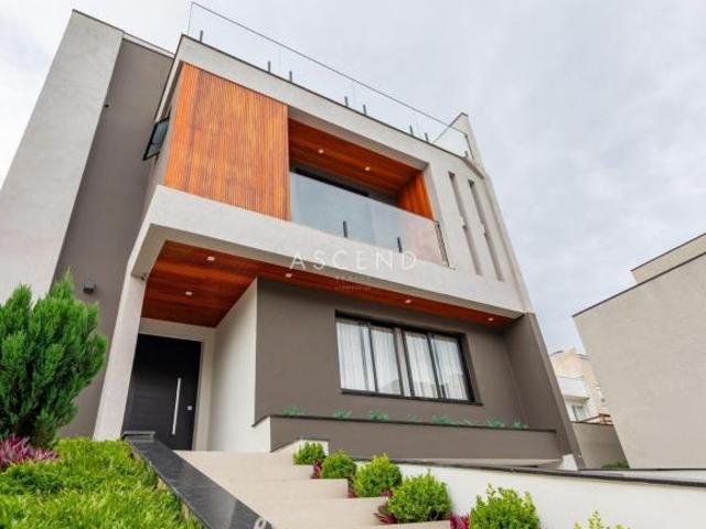 Greenline | Pinheirinho | 253m2 | 4 Quartos 2 suítes e 4 Vagas