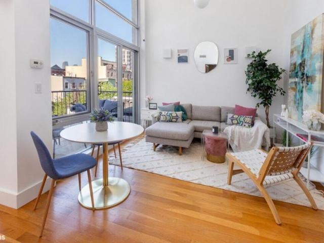 Greenpoint NY 89179741