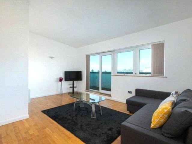 Greens End, Woolwich, Greenwich, SE18 2 bed apartment to rent £1,900 pcm £438 pw