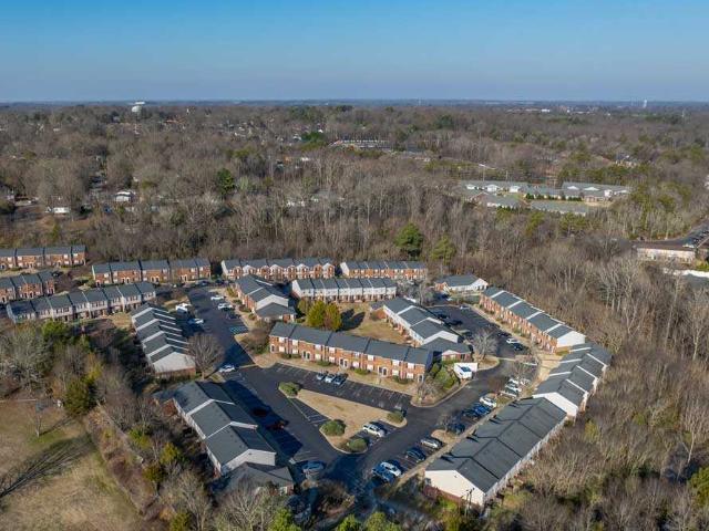 Greens of Concord 2 Bedroom Apartment for Rent at 1400 Daley Circle Northeast, Concord, NC 28025 Brookwood North