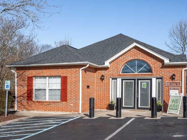 Greens of Concord 3 Bedroom Apartment for Rent at 1400 Daley Circle Northeast, Concord, NC 28025 Brookwood North