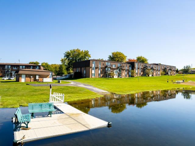 Greens Lake Apartments 1 Bedroom Apartment for Rent at 5605 Parview Dr, Clarkston, MI 48346