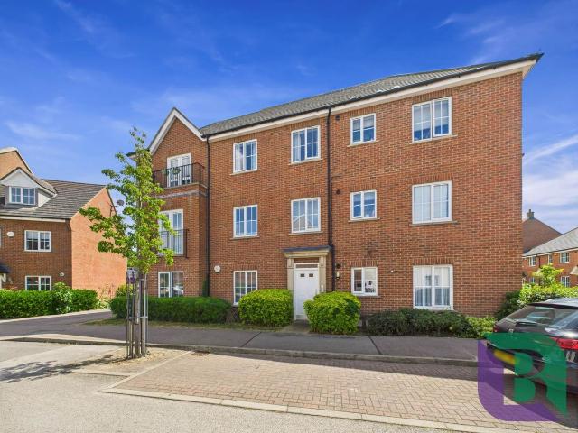 Greensand View, Woburn Sands MK17, 2 bed flat to rent, £1,250 pcm | PrimeLocation