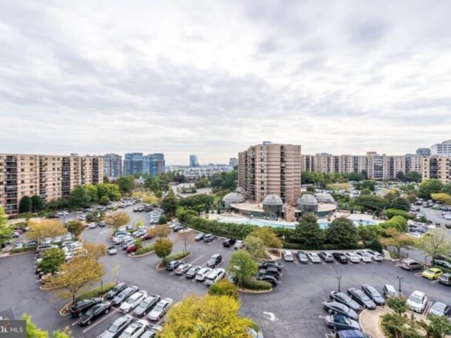 Greensboro Dr Unit,mclean, Condo For Sale