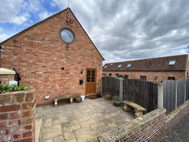 Greensforge Lane, Stourton, Stourbridge DY7, 1 bed flat to rent, £900 pcm | PrimeLocation
