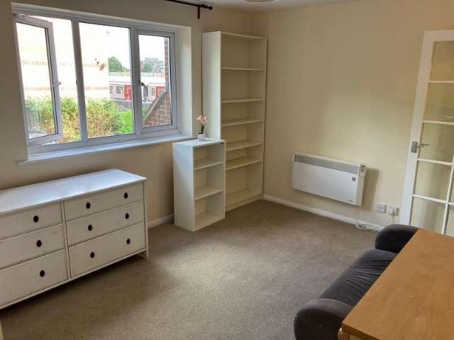 Greenslade Road, Barking, IG11