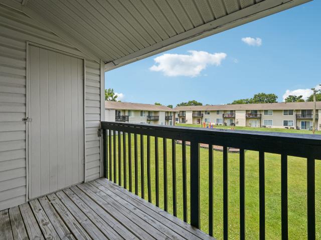 Greentree Apartments 1 Bedroom Apartment for Rent at 2524 Tamarack Ln, Indianapolis, IN 46227 South Perry