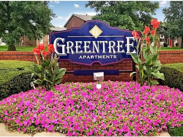 Greentree Apartments 2 Bedroom Apartment for Rent at 2524 Tamarack Ln, Indianapolis, IN 46227 South Perry