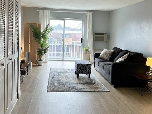 Greentree Ln Apt,weymouth, Condo For Sale