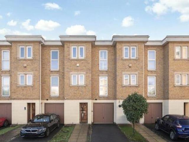 Greenview Drive, Wimbledon, 4 Bedroom Terraced