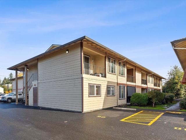 Greenview Village 2 Bedroom Apartment for Rent at 14948 Se Stark St, Portland, OR 97233 Centennial