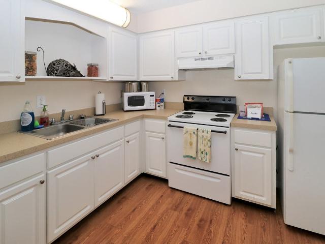 Greenway 3 Bedroom Apartment for Rent at 3890 Greenway Dr, Sarasota, FL 34232