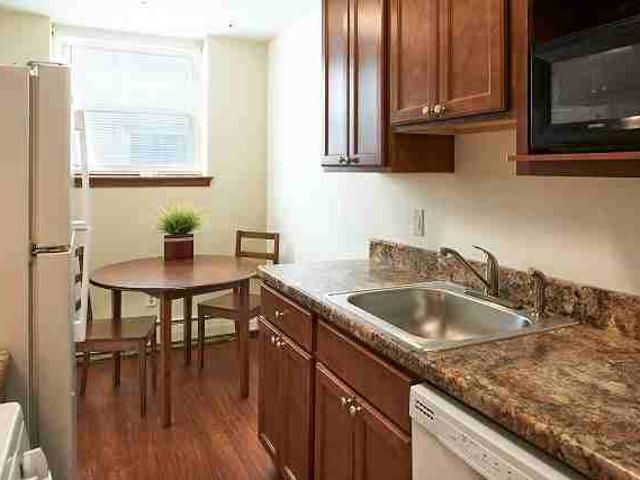 Greenway Apartments 1 Bedroom Apartment for Rent at 2736 Blaisdell Ave, Minneapolis, MN 55408 Whittier