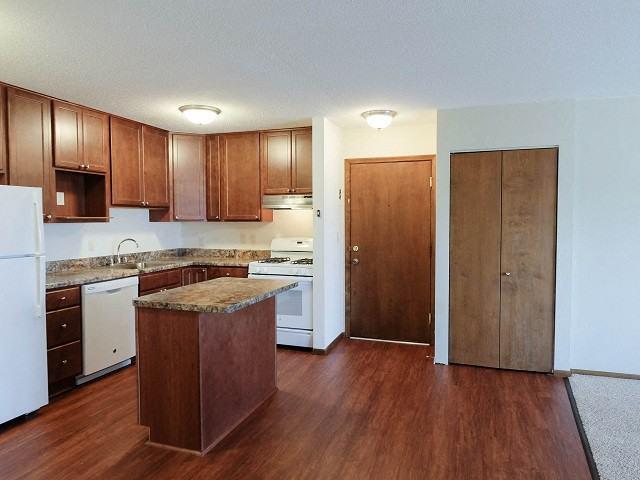 Greenway Apartments 1 Bedroom Apartment for Rent at 2736 Blaisdell Ave, Minneapolis, MN 55408 Whittier