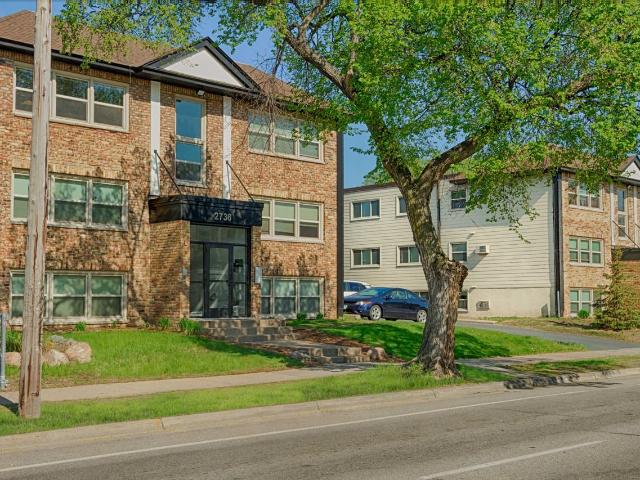 Greenway Apartments 2 Bedroom Apartment for Rent at 2736 Blaisdell Ave, Minneapolis, MN 55408 Whittier
