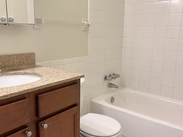 Greenway Commons 1 Bedroom Apartment for Rent at 3811 W 31st St, Minneapolis, MN 55416 West Calhoun