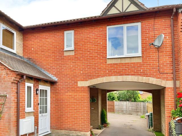 Greenways Crescent, Bury St. Edmunds IP32, 3 bed property to rent, £1,450 pcm | PrimeLocation
