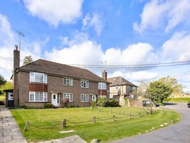 Greenways, Haywards Heath, 2 Bedroom Maisonette