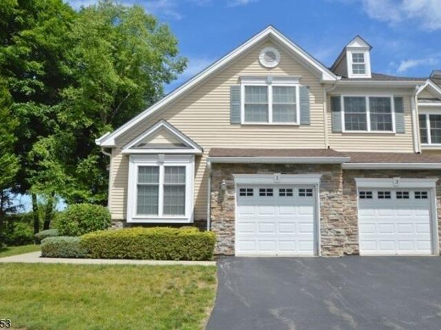 Greenwich Ct, Mount Olive Township, Home For Sale