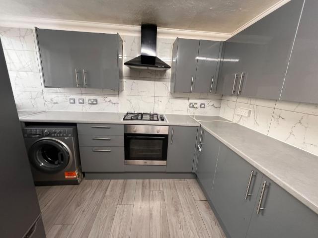 Greenwich Heights, London, London, London SE18, 3 bed flat to rent, £2,250 pcm | PrimeLocation