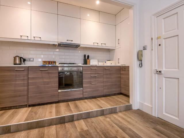 Greenwich South Street, London SE10, 1 bed flat to rent, £1,750 pcm | PrimeLocation