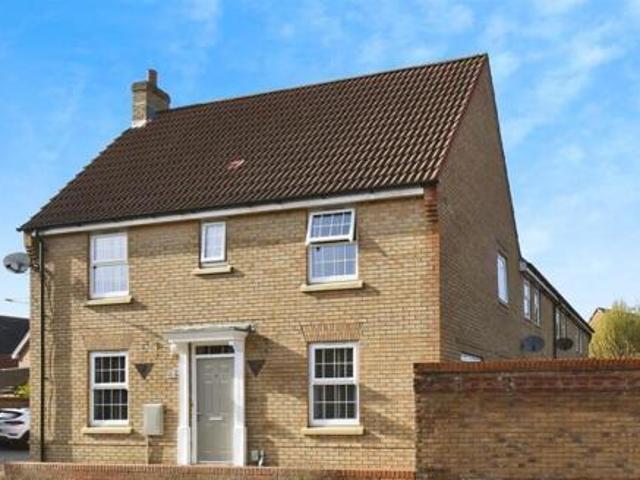 Greenwich Park, Kingswood, 3 Bedroom Semi detached