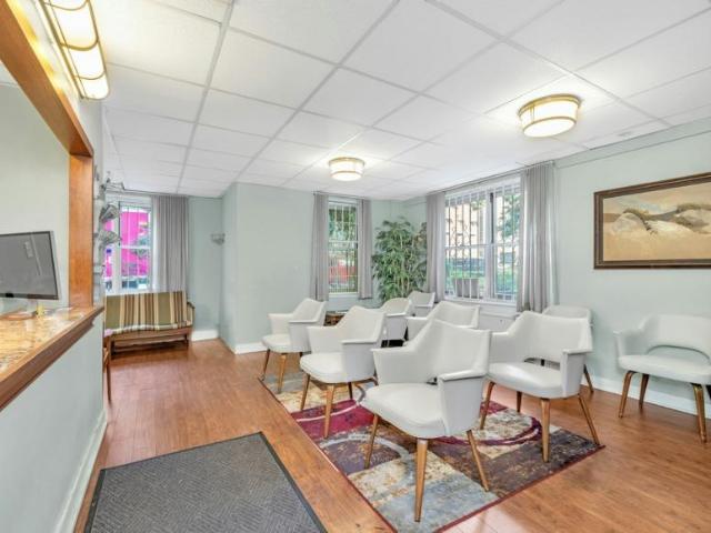 Greenwich Village NY 95693434